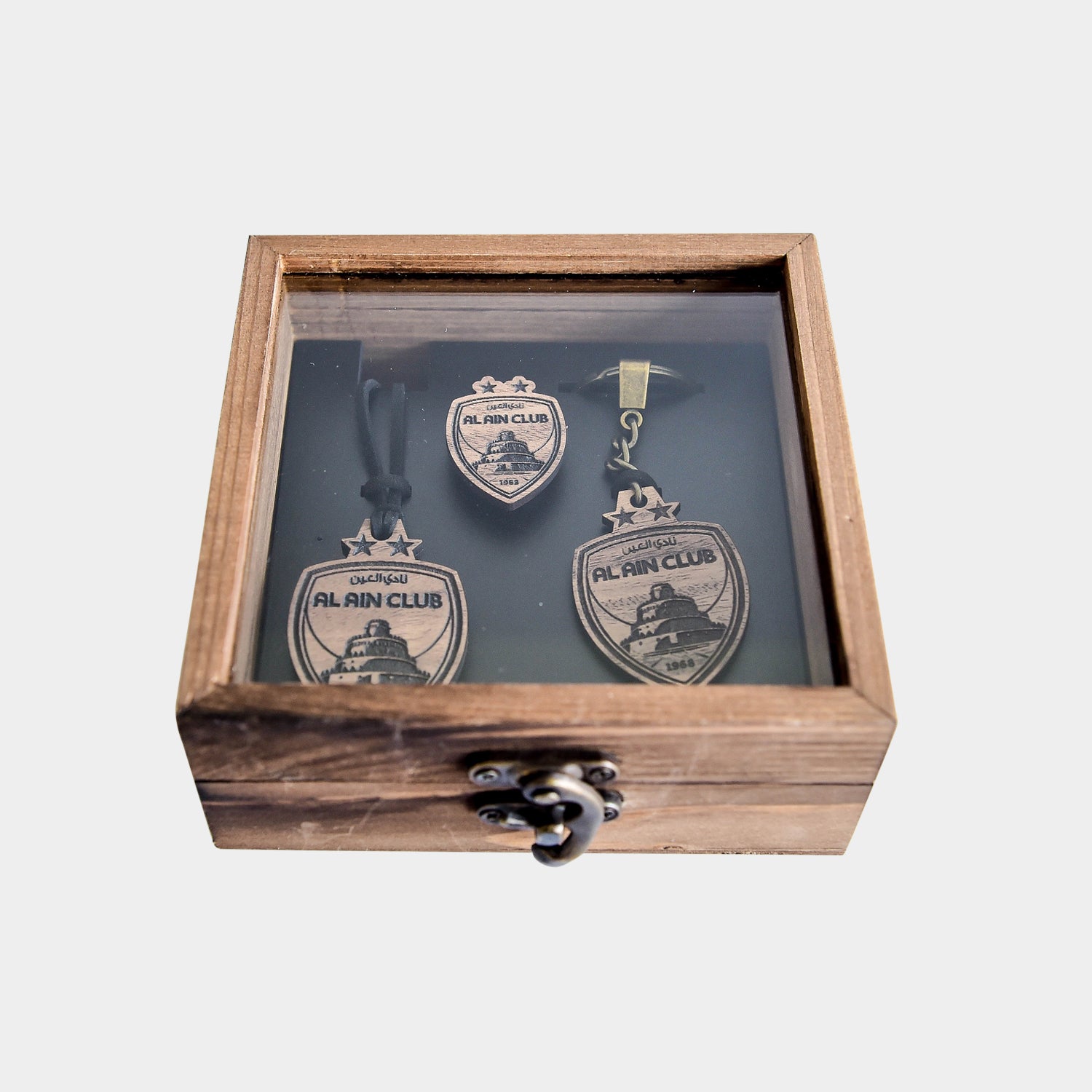 ainawi wooden gift box – Al Ain Club